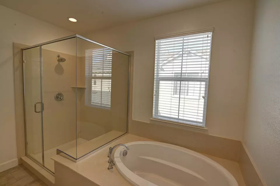 Keep a Clean Living Space: 5 Ways to Improve Your Home - Master Clean ...
